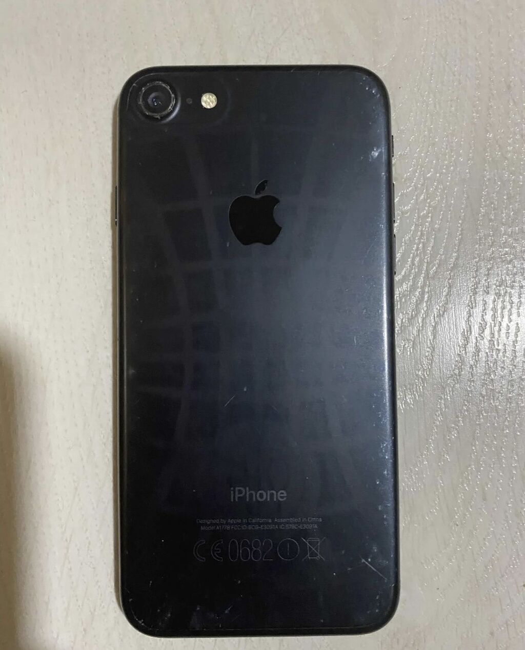 Apple iPhone iPhone 7, 32 GB, Crn