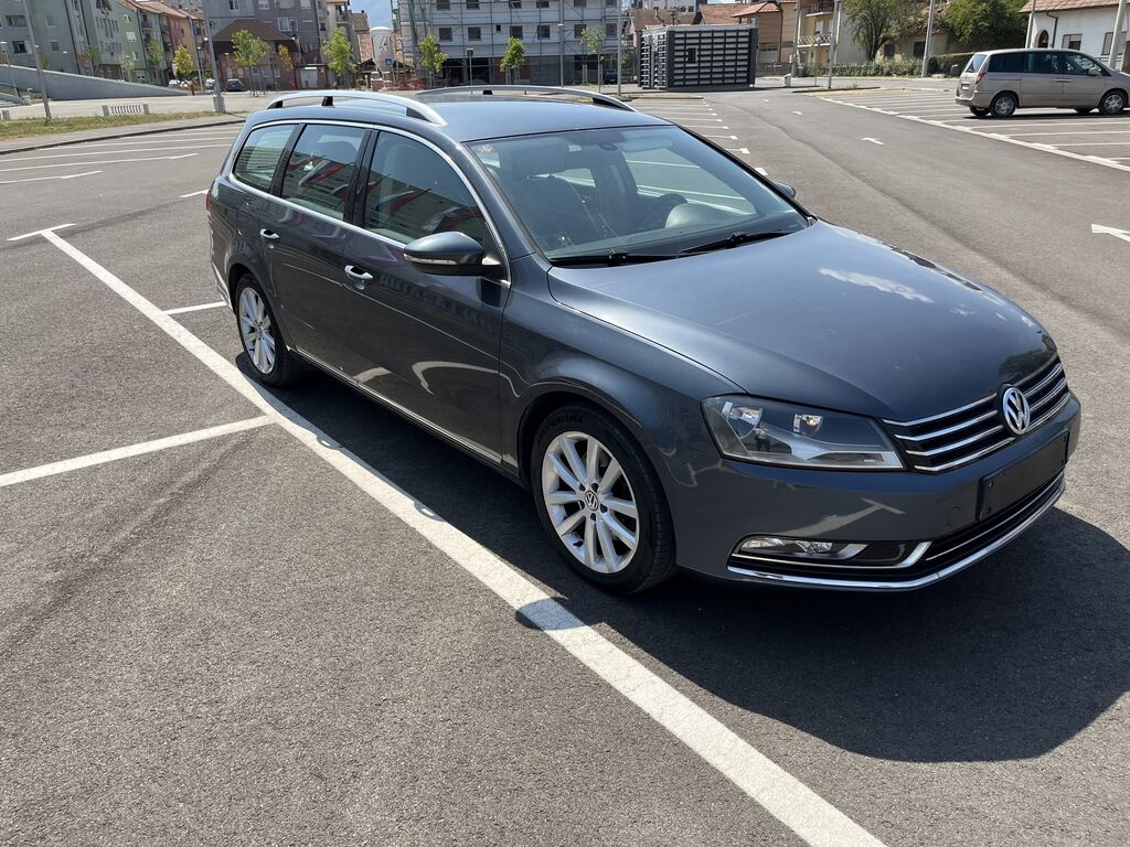 Volkswagen Passat: 2 l | 2011 г. Limuzina