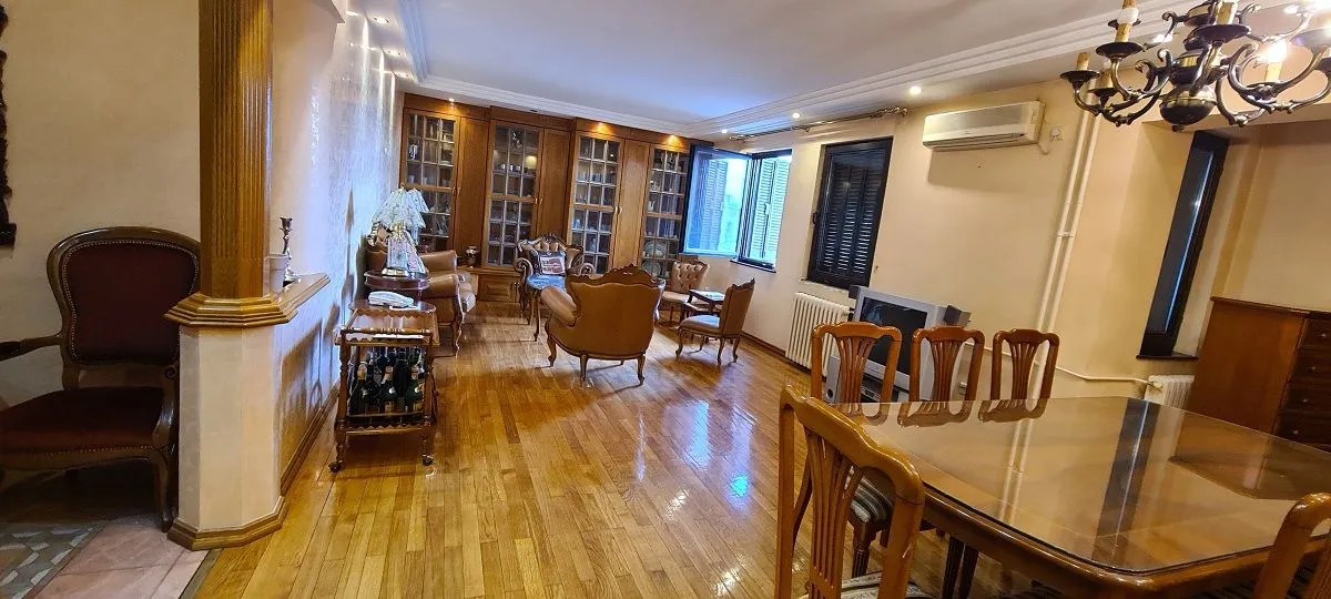 Izdavanje, četvorosoban stan, 100m2, Stari grad, Novi Sad