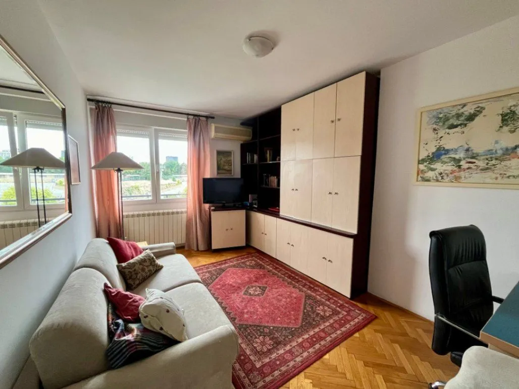 Izdavanje, dvosoban stan, 41m2, Tašmajdan, Palilula, Beograd