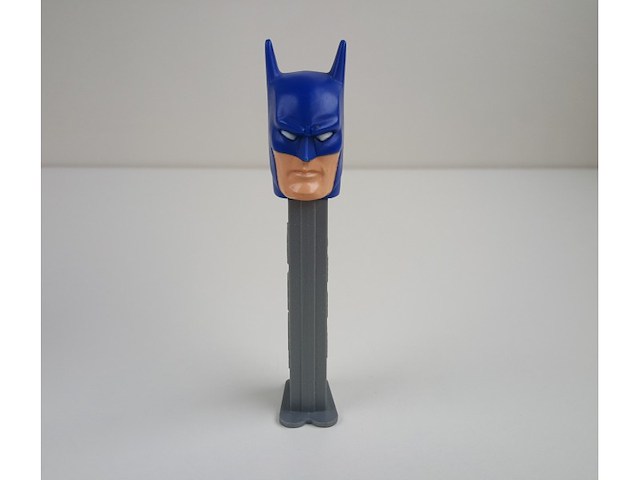 PEZ  Batman 5.9