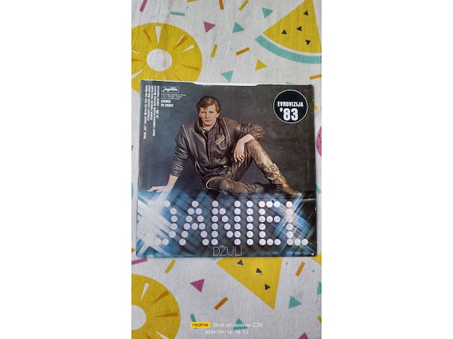 DANIEL EUROVISION 1983 - DZULI