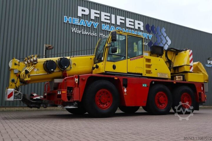 Dizalica na celom terenu
Demag AC40 City 6x6 Drive And 6 Wheel Steering, 40t Capa