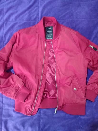 Snizeno 1000 Bershka bomber jakna