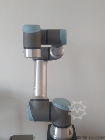 Kolaborativni robot Kobot
Universal Robots UR16e