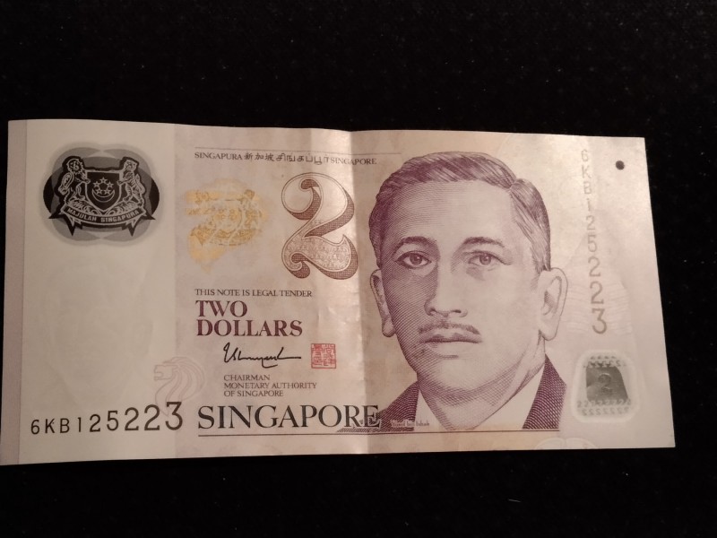 2 dolara singapur