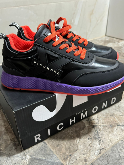 Richmond patike 39original !!