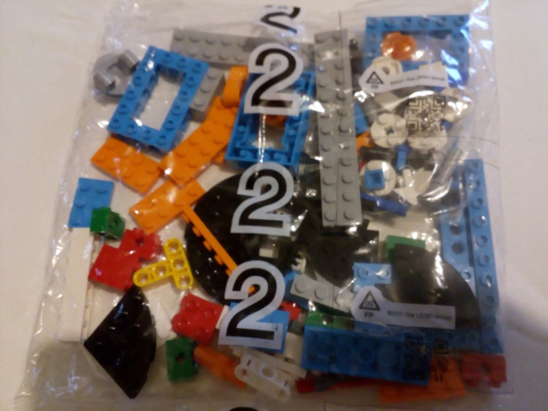 LEGO Group. 2 -NOVO