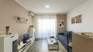 Prodajem Stan-Apartman, Adice