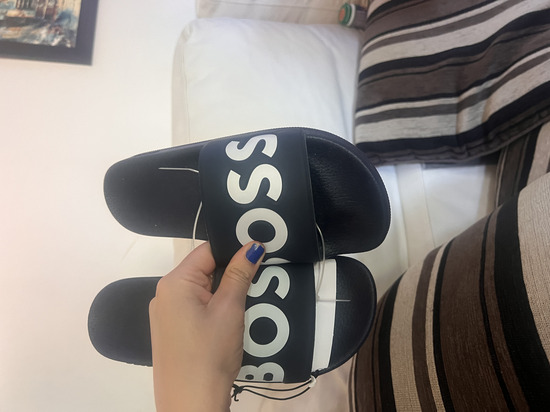 Unisex Boss original papuce broj 40 danas 3000