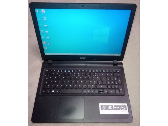 Laptop Acer ES1-523/A8 quad/4gb ddr3/ssd/bat 4h