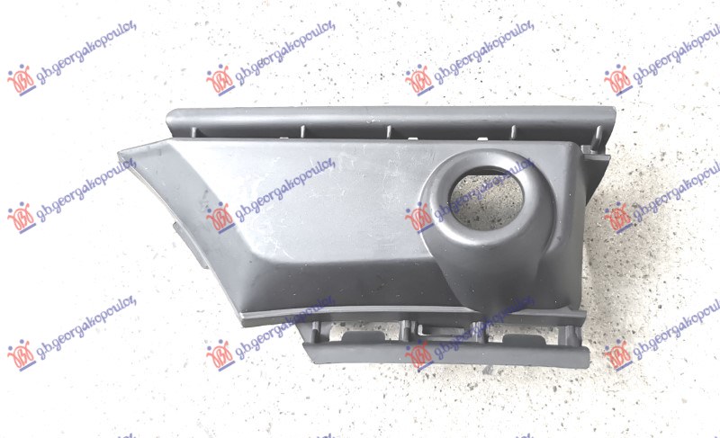 POKLOPAC PREDNJEG BRANIKA PLASTICNI (OTVOR ZA SENZOR) (AMG-LINE) Desna str. MERCEDES A CLASS (W176) (2012-2015) (OEM: 1768853000)