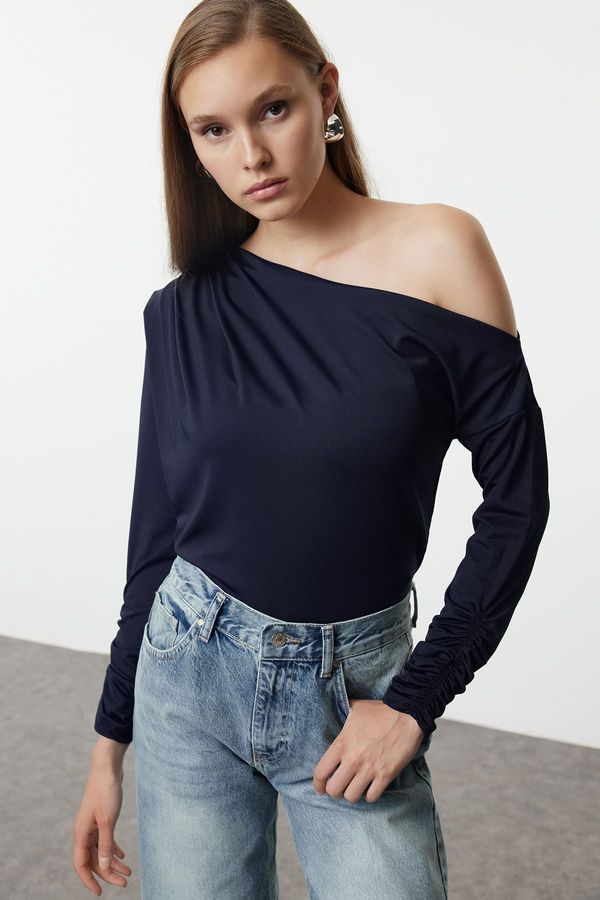TRENDYOL NAVY BLUE FITTED/BODY-SIT DRAPED FLEXIBLE KNITTED BLOUSE