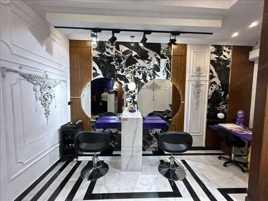 Opremljen frizerski salon / Odlična lokacija