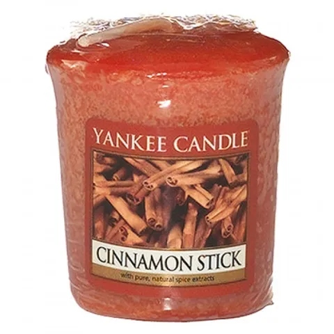 Cinnamon Stick Yankee Candle mala mirisna sveća za čašice (cimet)