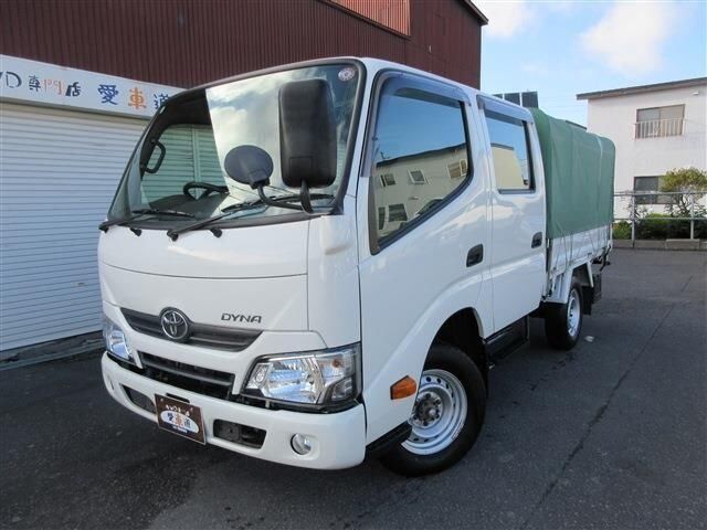 Toyota DYNA kamion s ceradom < 3.5t