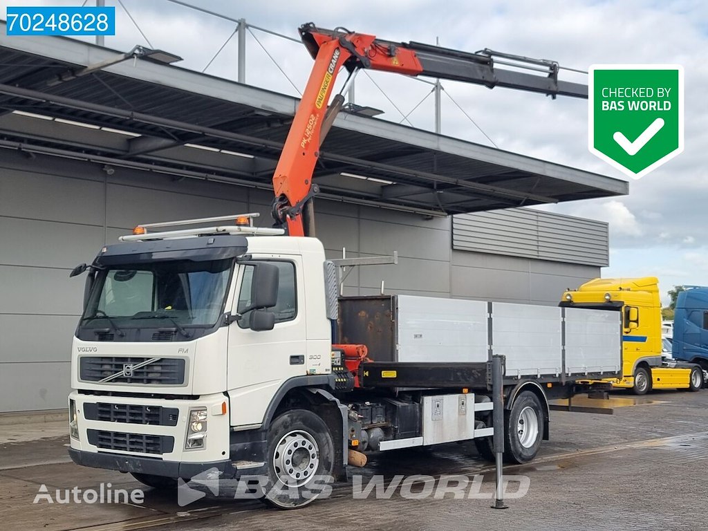 Volvo FM 300 4X2 VEB Palfinger PK12502 Remote kamion s ravnom platformom