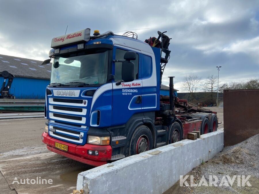 Prodaje se Scania R500 kamion sa kukom za podizanje tereta na aukciji