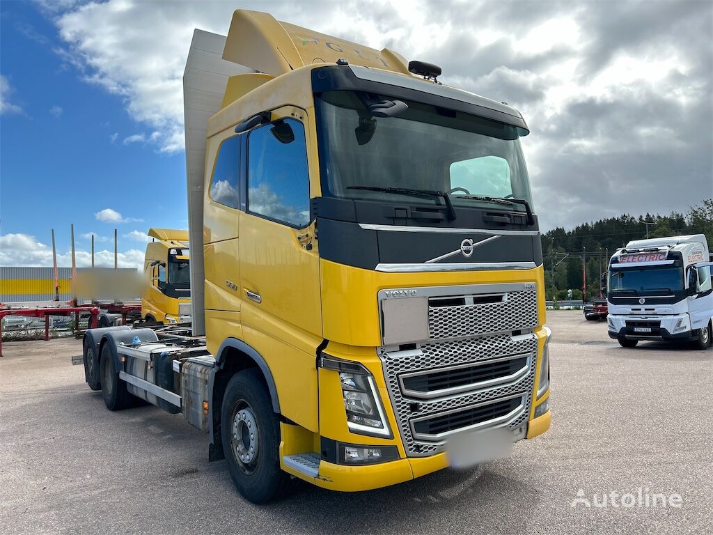 Prodaje se Volvo FH 16 550 kamion šasija na aukciji