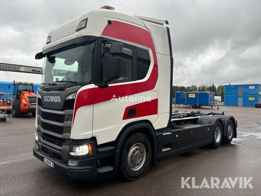 Prodaje se Scania R540 rol kiper sa kukom na aukciji