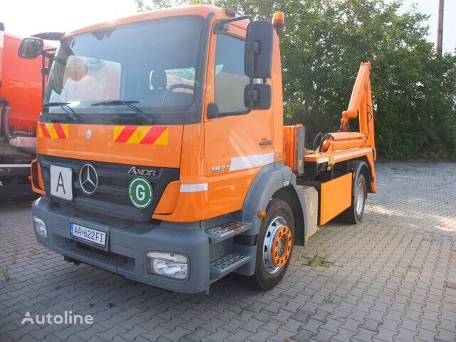 Mercedes-Benz AXOR 1824 kamion autopodizač kontejnera