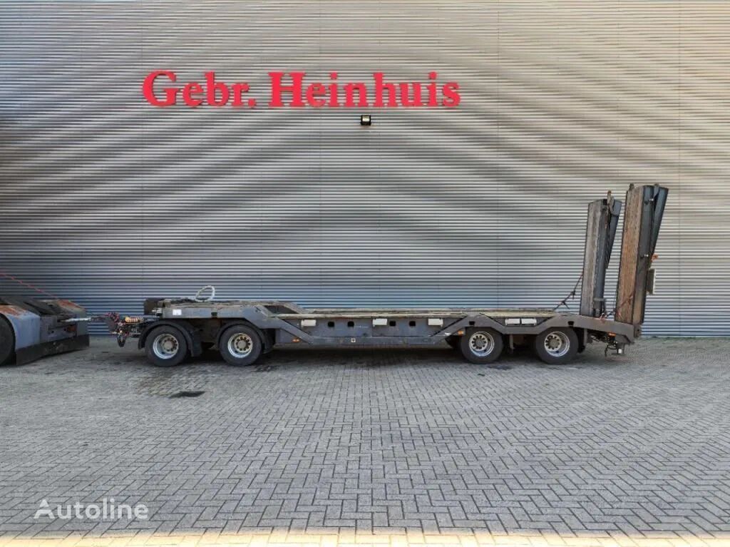 Schwarzmüller G404 Radmulden Ramps! prikolica sa niskom platformom