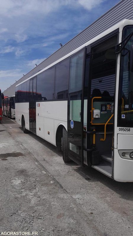 Prodaje se Mercedes-Benz INTOURO prigradski autobus na aukciji