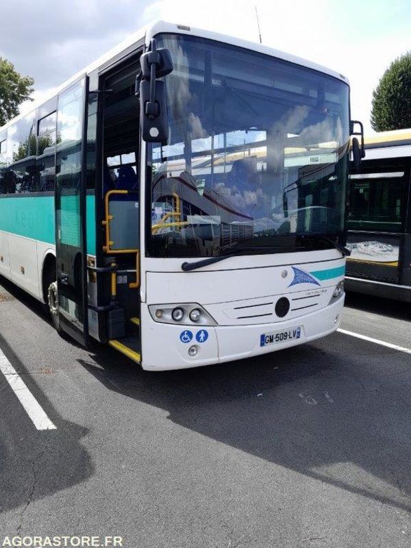 Prodaje se Mercedes-Benz INTOURO prigradski autobus na aukciji