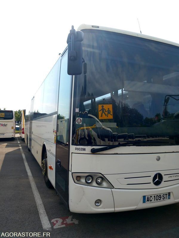 Prodaje se Mercedes-Benz INTOURO prigradski autobus na aukciji