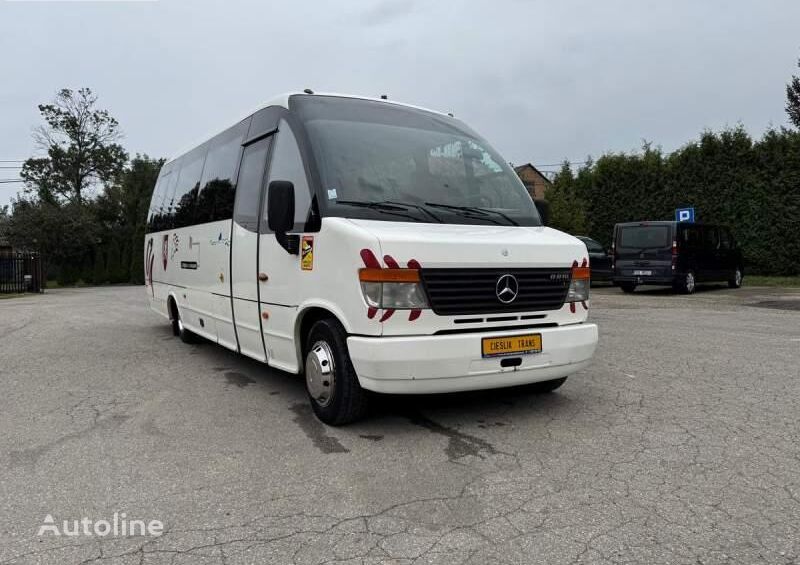 Mercedes-Benz Vario 818D prigradski autobus