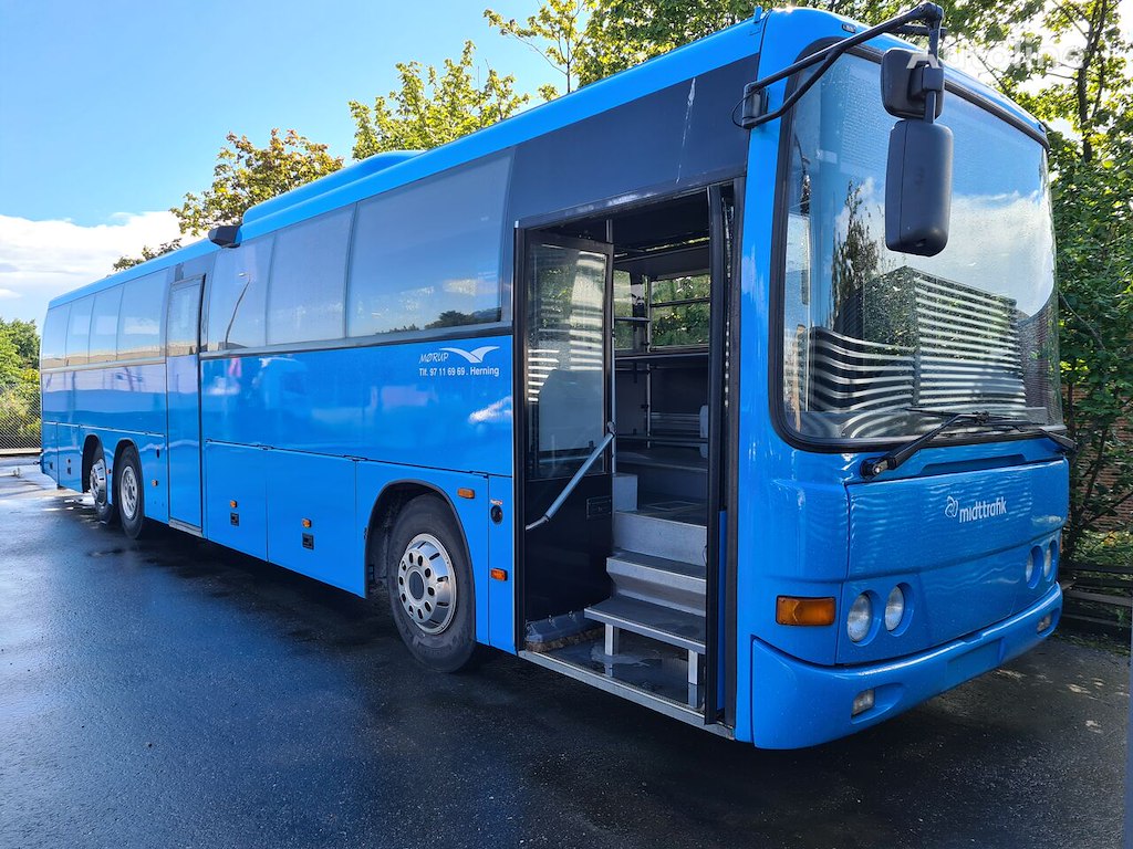 Scania K280 prigradski autobus