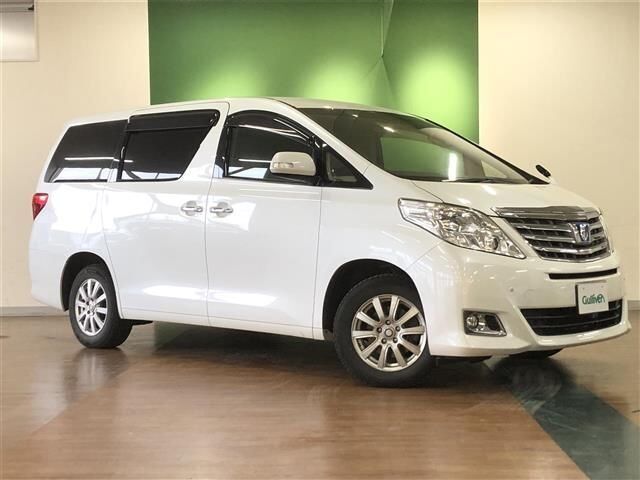 Toyota ALPHARD minivan