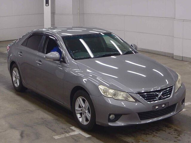 Toyota MARK X sedan