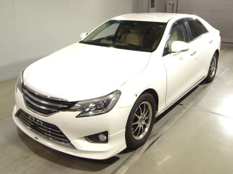 Toyota MARK X sedan