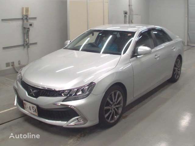 Toyota MARK X sedan