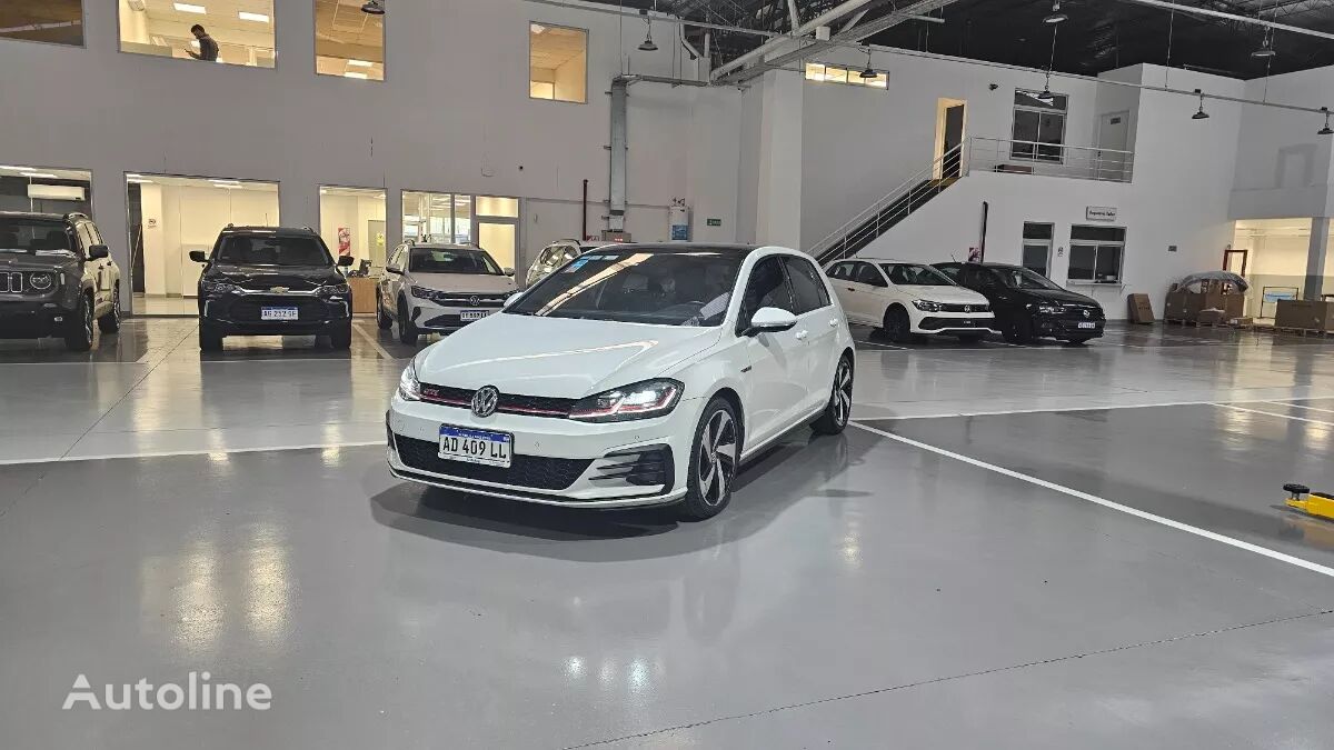 Volkswagen Golf hečbek