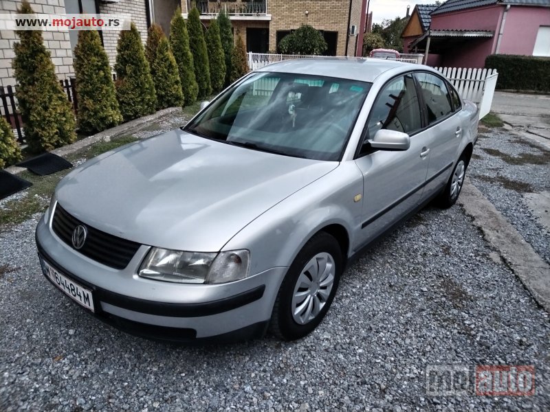 VW Passat 1.9TDi. AUSTISKIM TABLICAMA