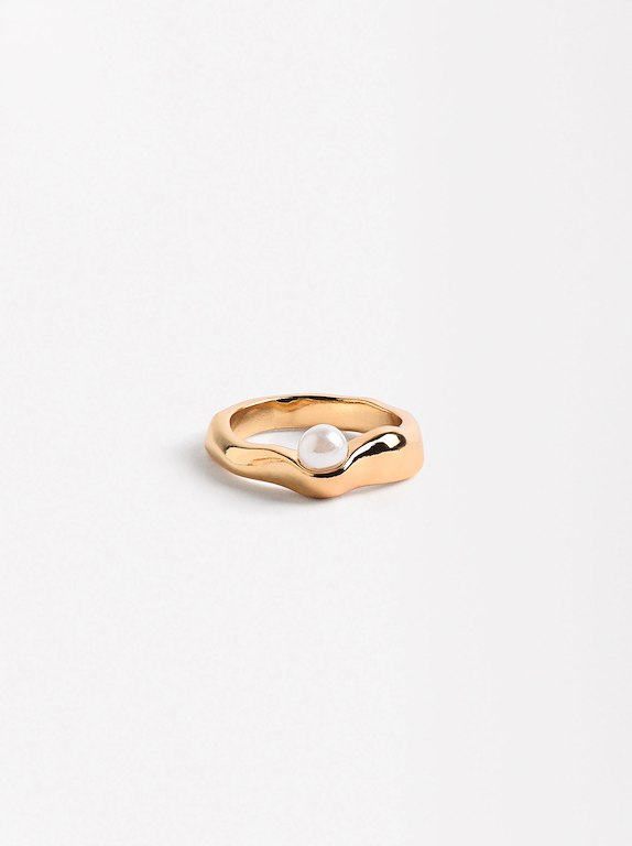 Irregular Ring With Pearl