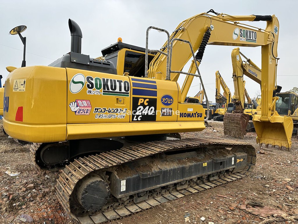 Komatsu PC240 bager guseničar