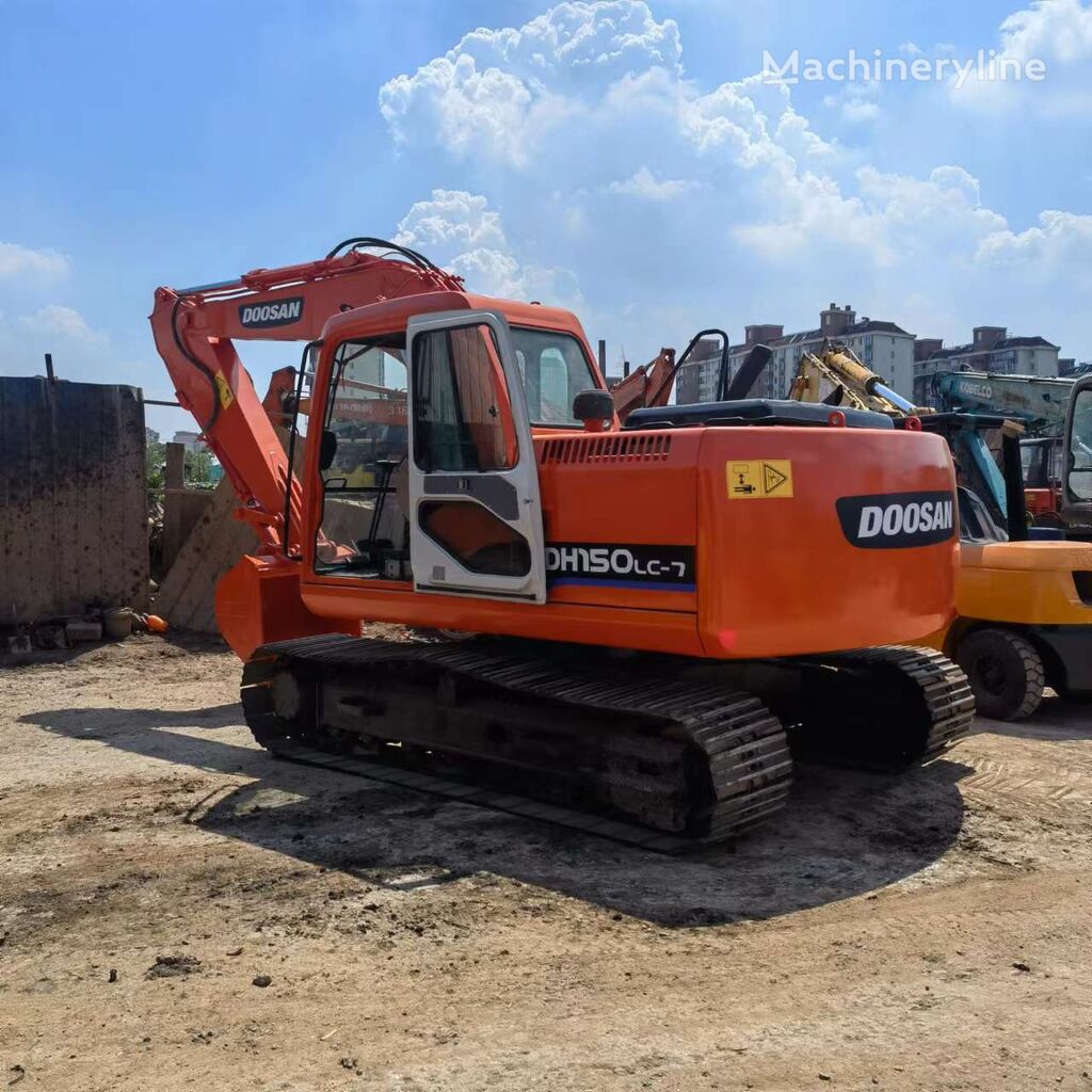 Doosan DH150 bager guseničar