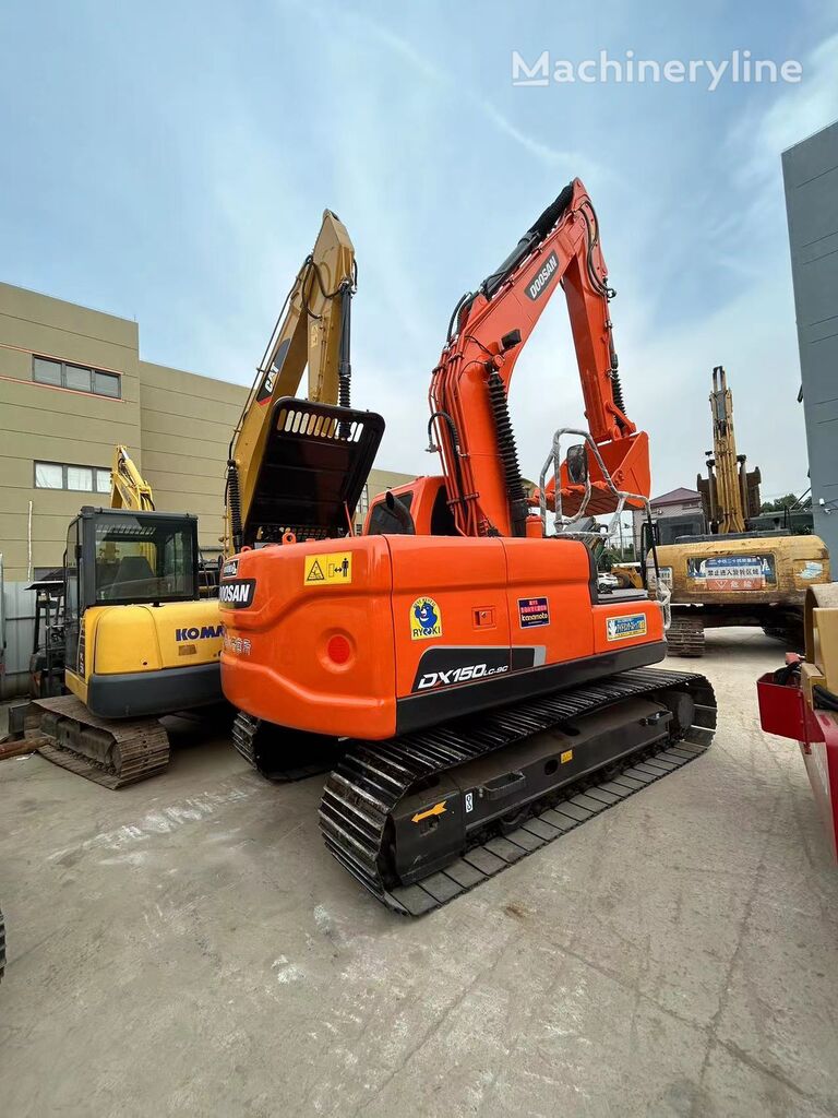 Doosan DX150 bager guseničar