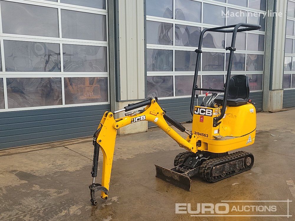 Prodaje se JCB 8008 CTS mini bager na aukciji