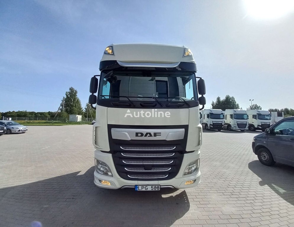 Prodaje se DAF XF 480 tegljač na aukciji