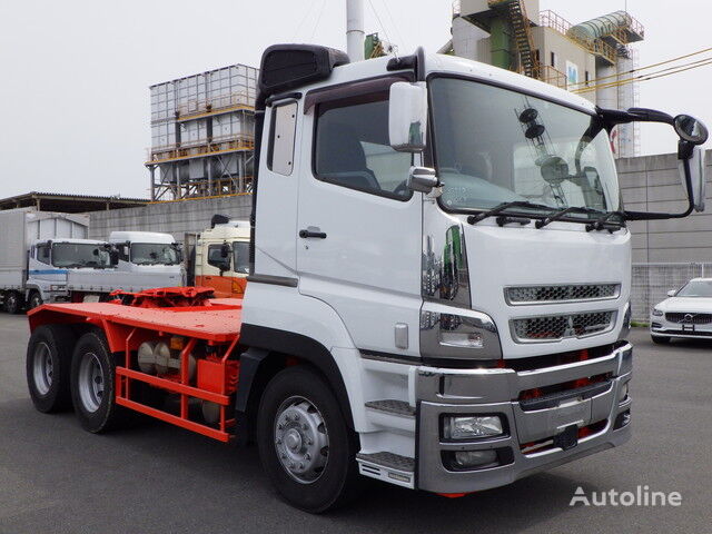 Mitsubishi Fuso Super Grate tegljač