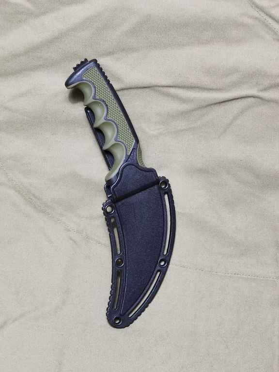 Taktički karambit