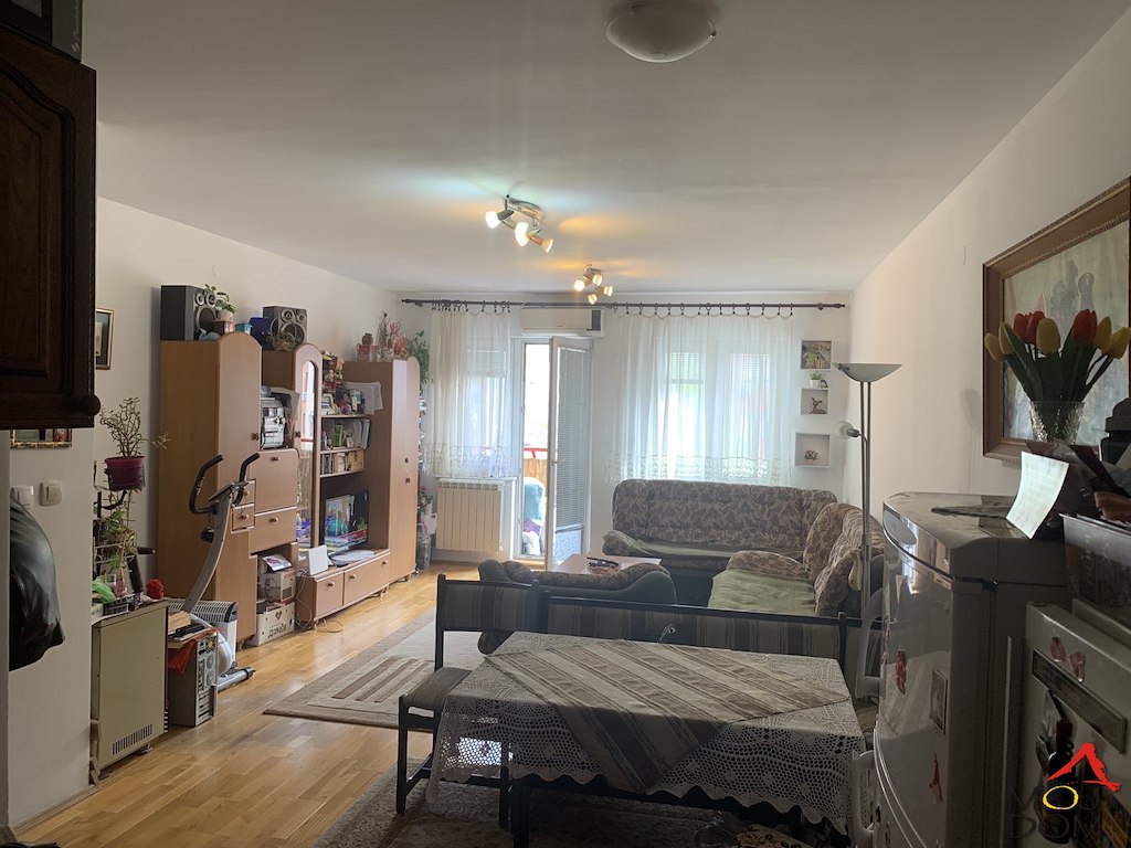 Stan,NOVI SAD,NOVA DETELINARA,kv: 83, € 175300, ID: 1026339