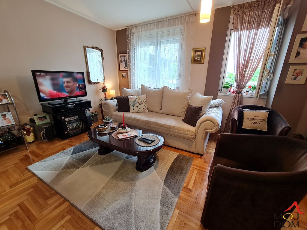 Stan,NOVI SAD,ADAMOVIĆEVO NASELJE,kv: 44, € 103000, ID: 1026469