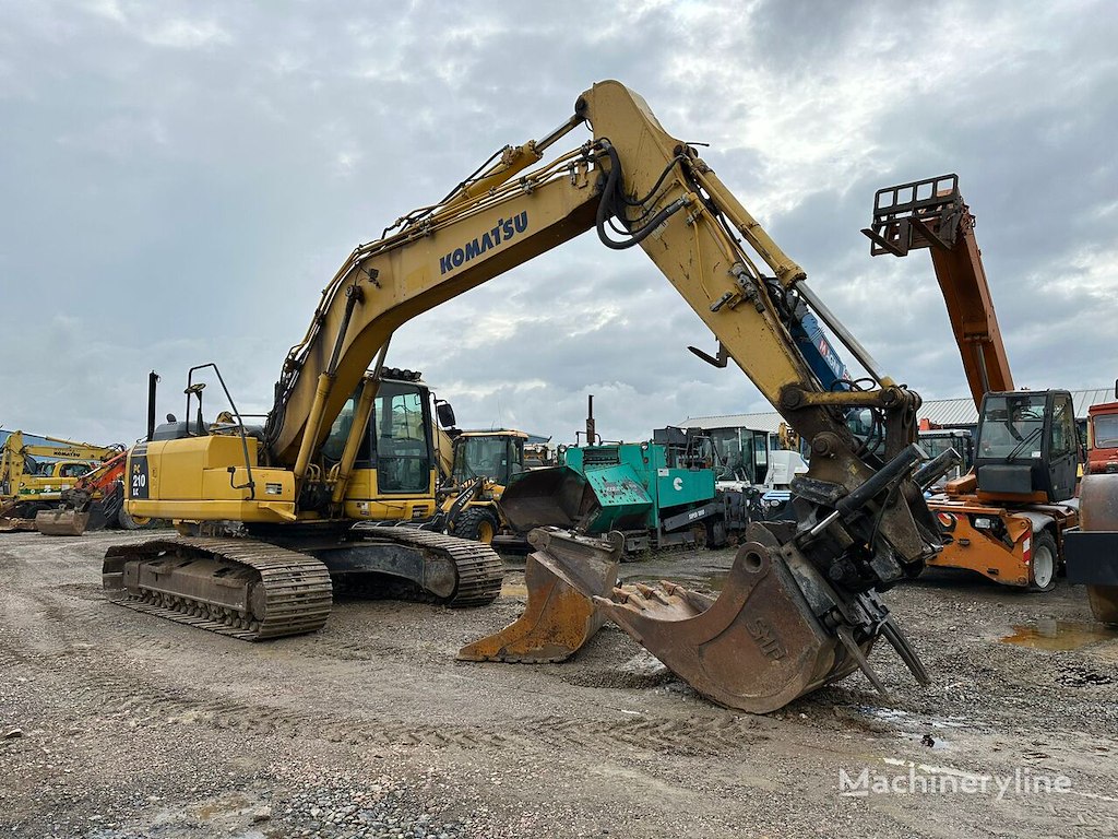 Komatsu PC210LC-8+Rototilt bager guseničar