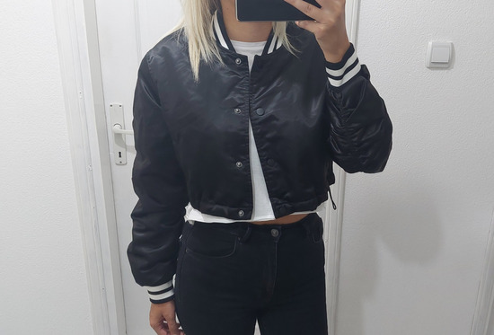 House brand bomber crop jakna