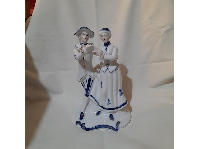 Porcelanska figura para u renesanom stilu